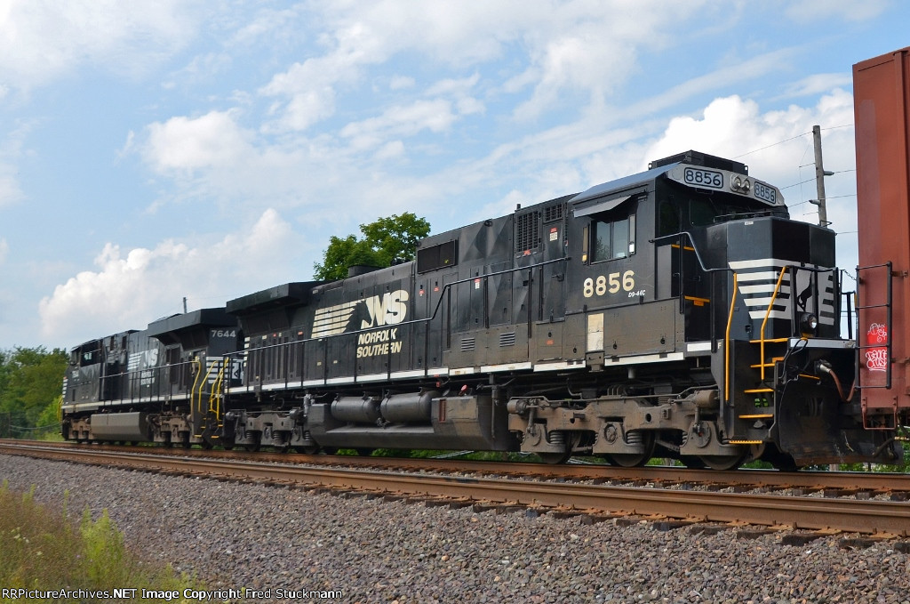 NS 8856